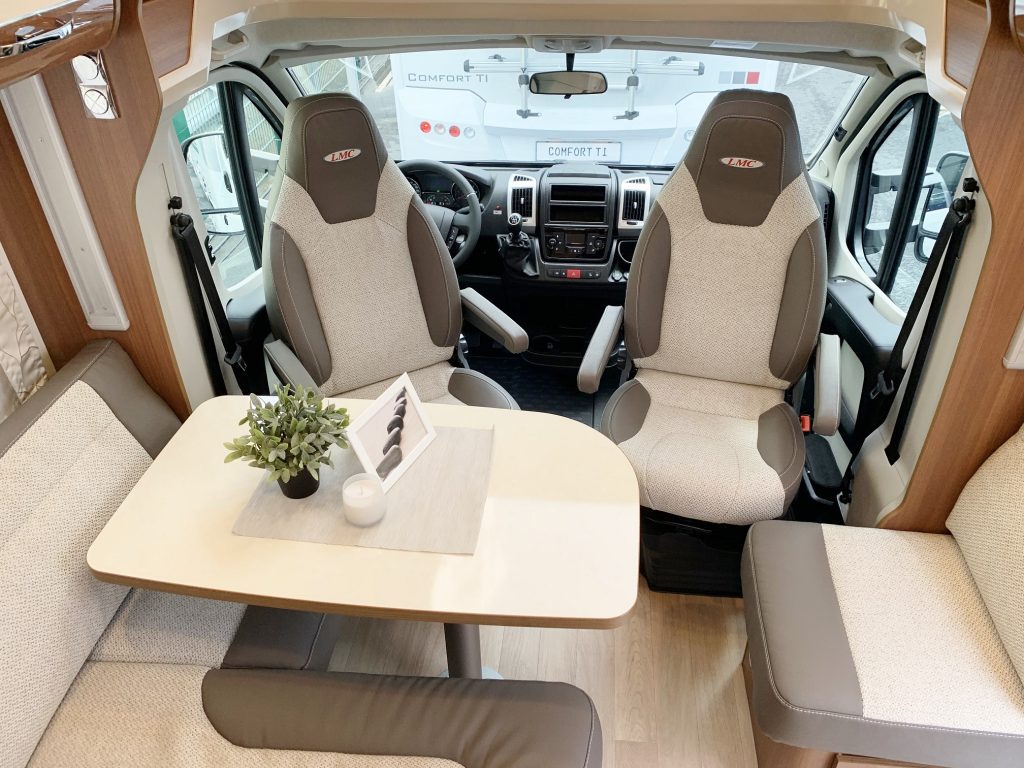 LMC 2020 CAMPERS - LMC CRUISER COMFORT 2020 CAMPERS - MEERBEEK caravans ...