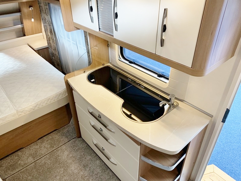 HOBBY 2020 CARAVANS - DE LUXE 2020 CARAVAN - MEERBEEK caravans & campers
