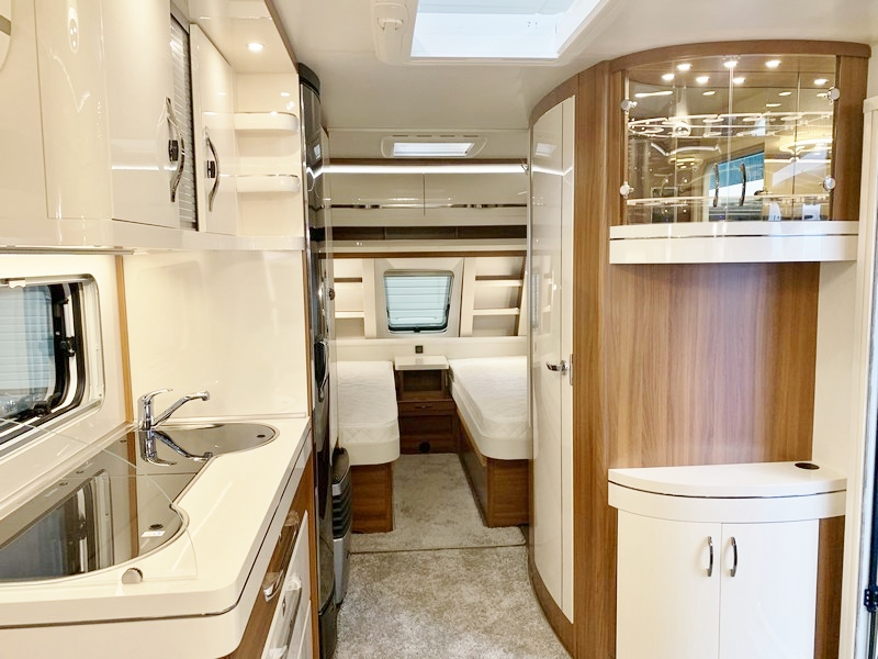 HOBBY 2020 CARAVANS - EXCELLENT 2020 CARAVAN - MEERBEEK caravans & campers