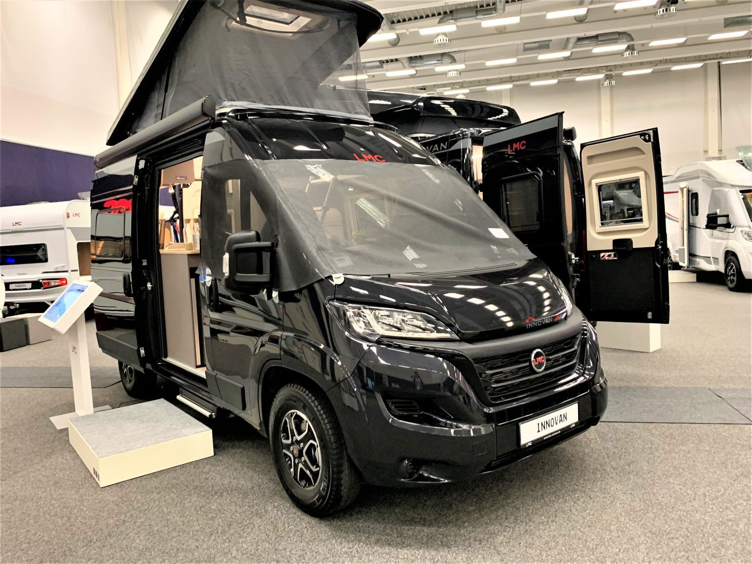 LMC CAMPERS 2025 - LMC INNOVAN FIAT 2025 - MEERBEEK caravans & campers